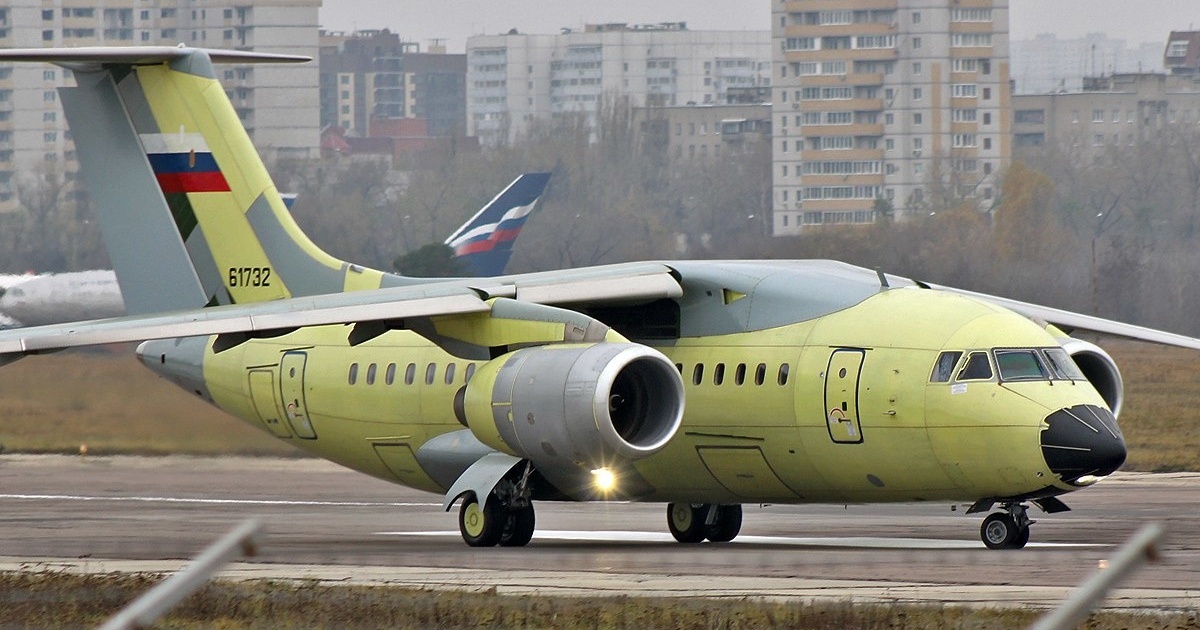 Ил-276: когда состоится первый полет многоцелевого военно-транспортного ...